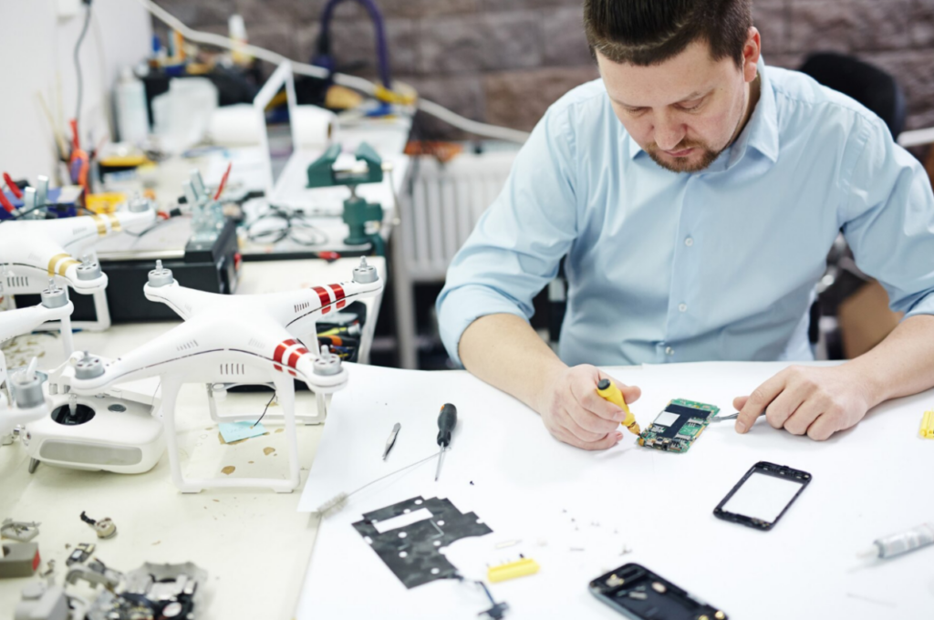 Polypropylene vs. ABS: Which One to Use in Consumer Electronics? - APT Mold