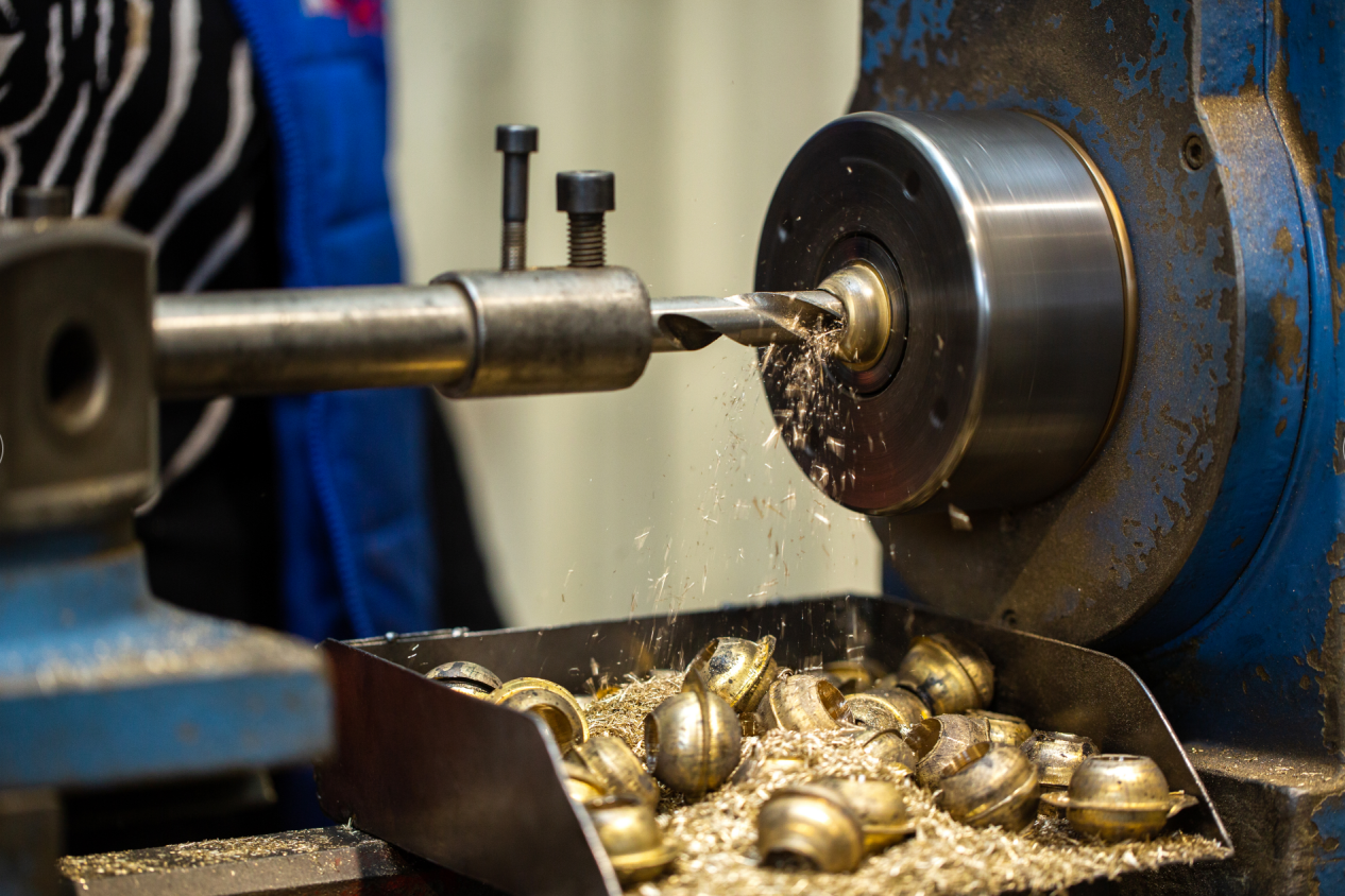 Types of Milling Explained: Choosing the Right Method for Your Parts ...